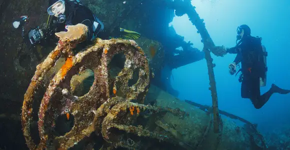 Descubre el paraíso del buceo en Roatán, Honduras