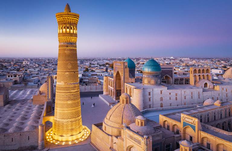 5 lugares imprescindibles en Uzbekistán que no puedes dejar de visitar